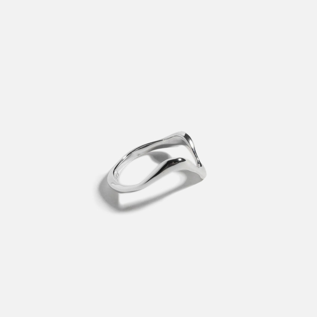 Faris Wave Ring - Silver – Kith