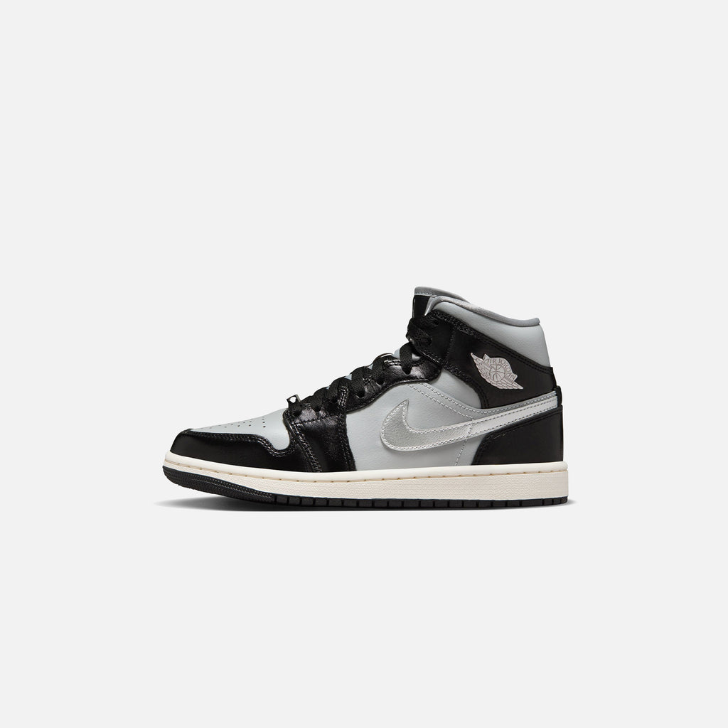 Nike WMNS Air Jordan 1 Mid SE - Black / Metallic Silver / Light Smoke ...