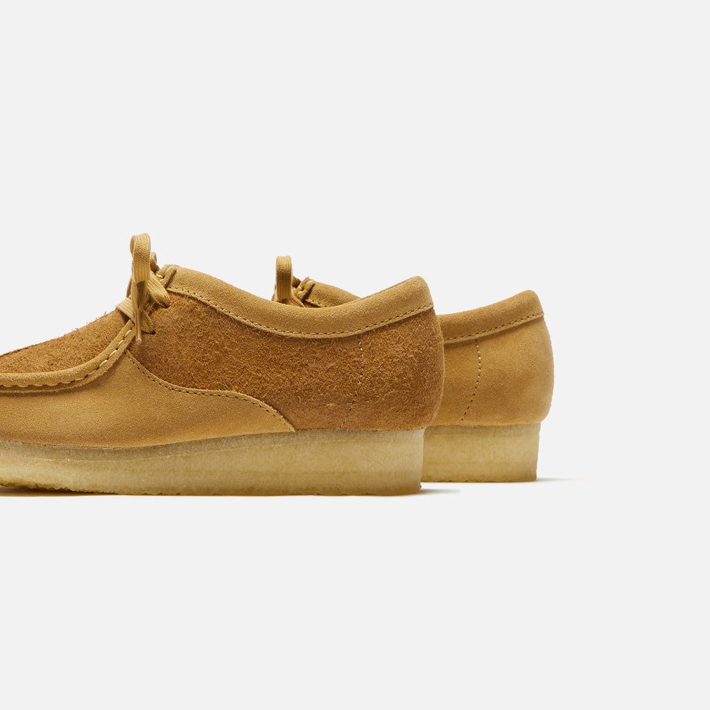 Clarks Wallabee - Tan Combi – Kith