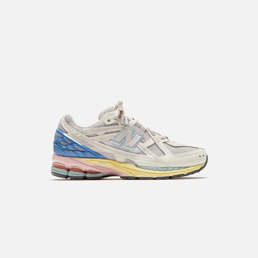 New Balance 1906 - Angora – Kith