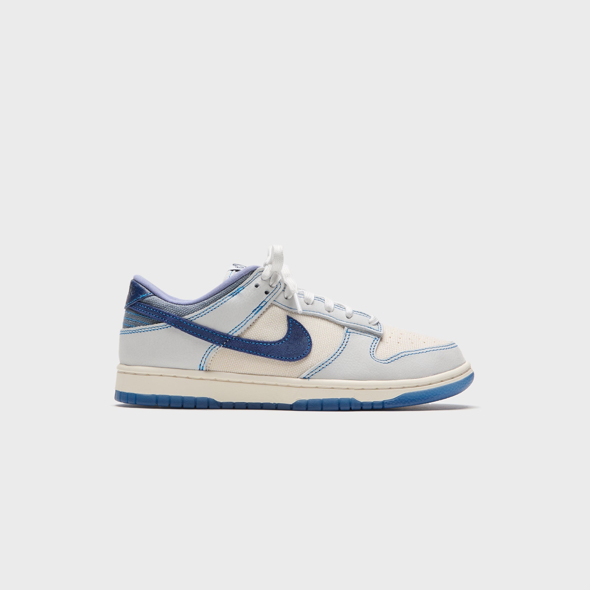 Nike Dunk Low Retro SE - Summit White / Blue Void / Pure Platinum – Kith