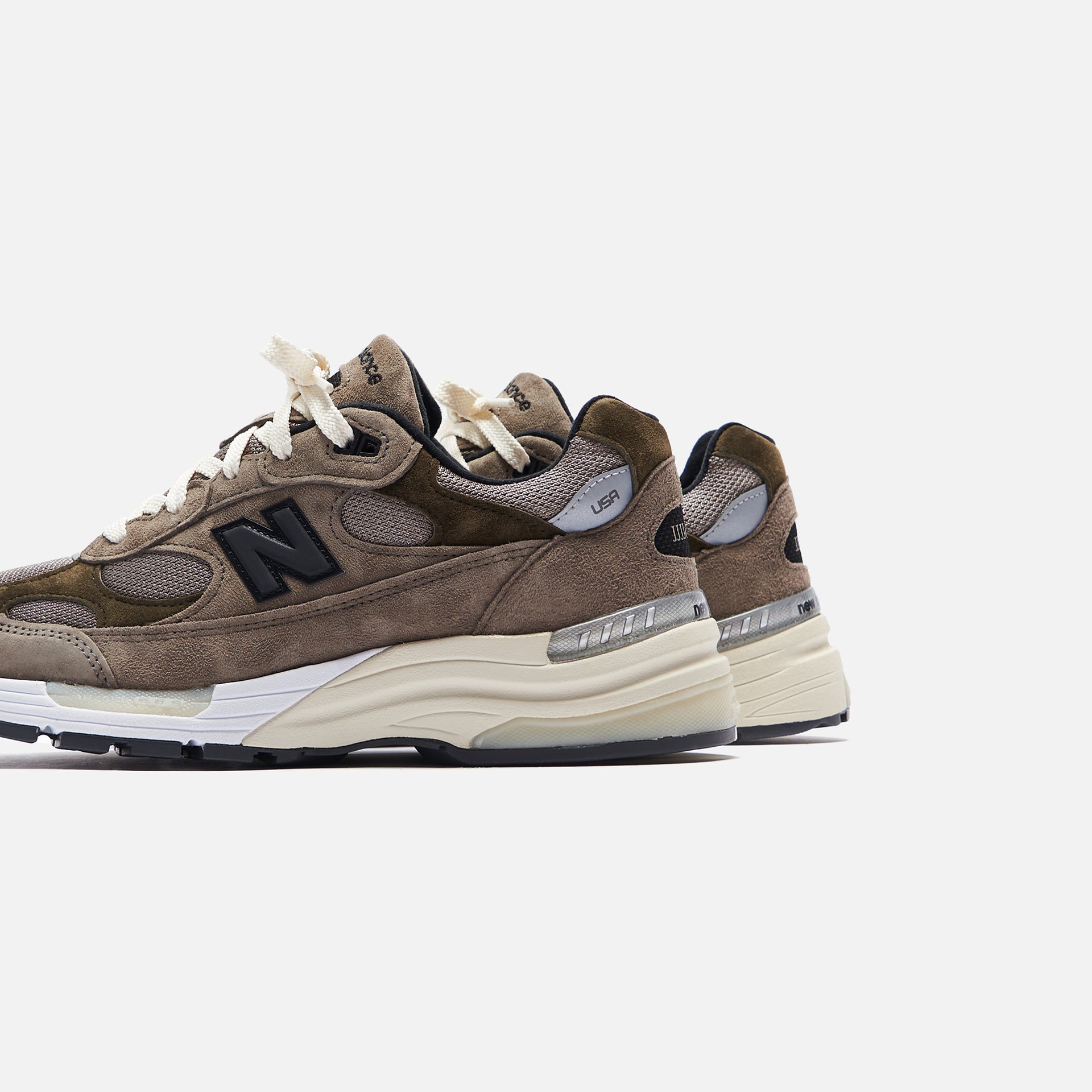 New Balance x JJJJound 992 - Grey / Olive / Oatmeal – Kith New Balance x JJJJound 992 - Grey / Olive / Oatmeal – Kith