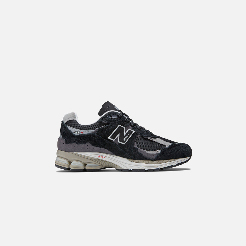New Balance 2002R - Black – Kith