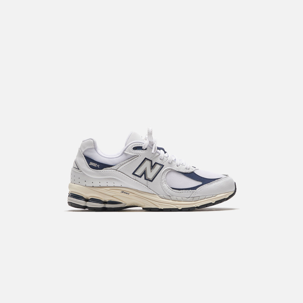 New Balance 2002R - White / Natural Indigo / Angora – Kith