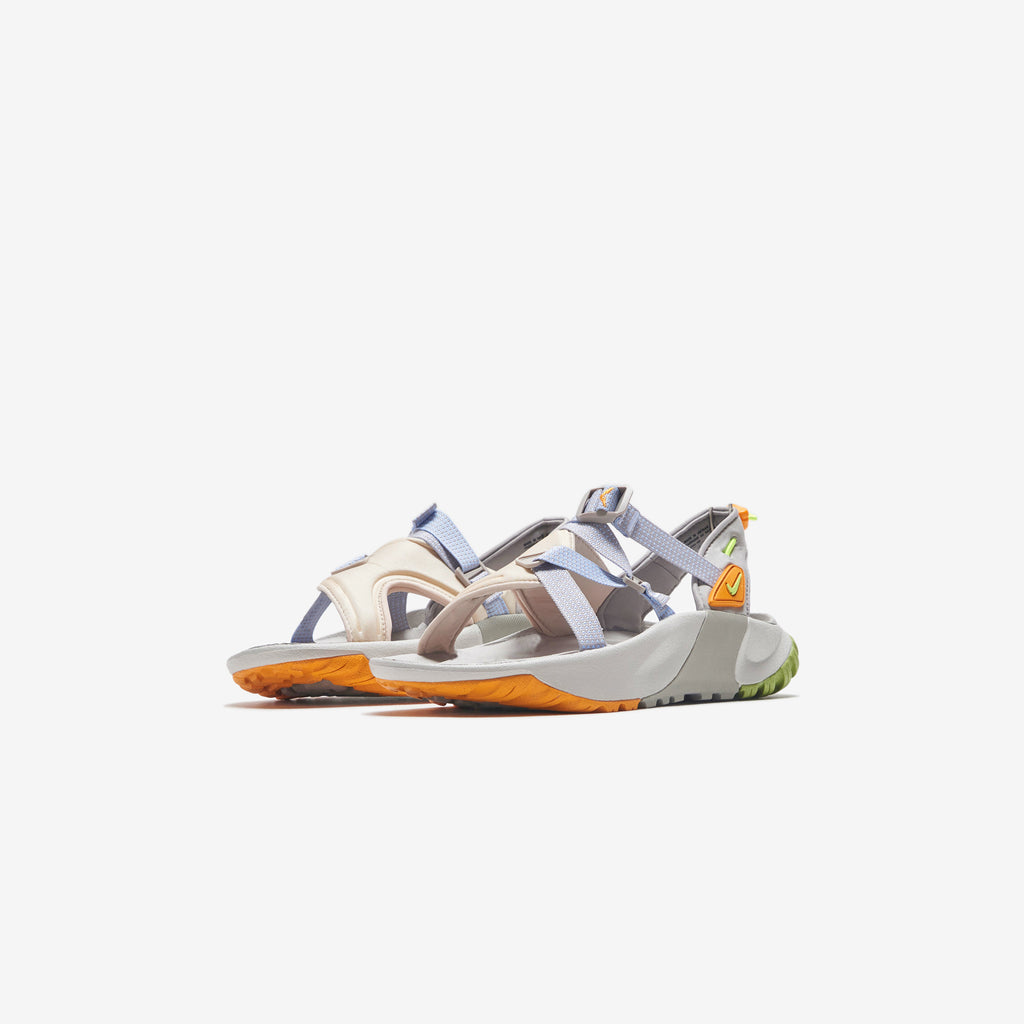 Nike Oneonta Sandal - Sanddrift / Light Iron Ore / Cobblestone / Volt ...
